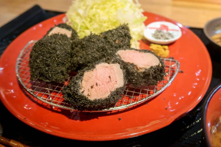 Black Tonkatsu? Try this unique pork dish at Kurobuta Tonkatsu ...